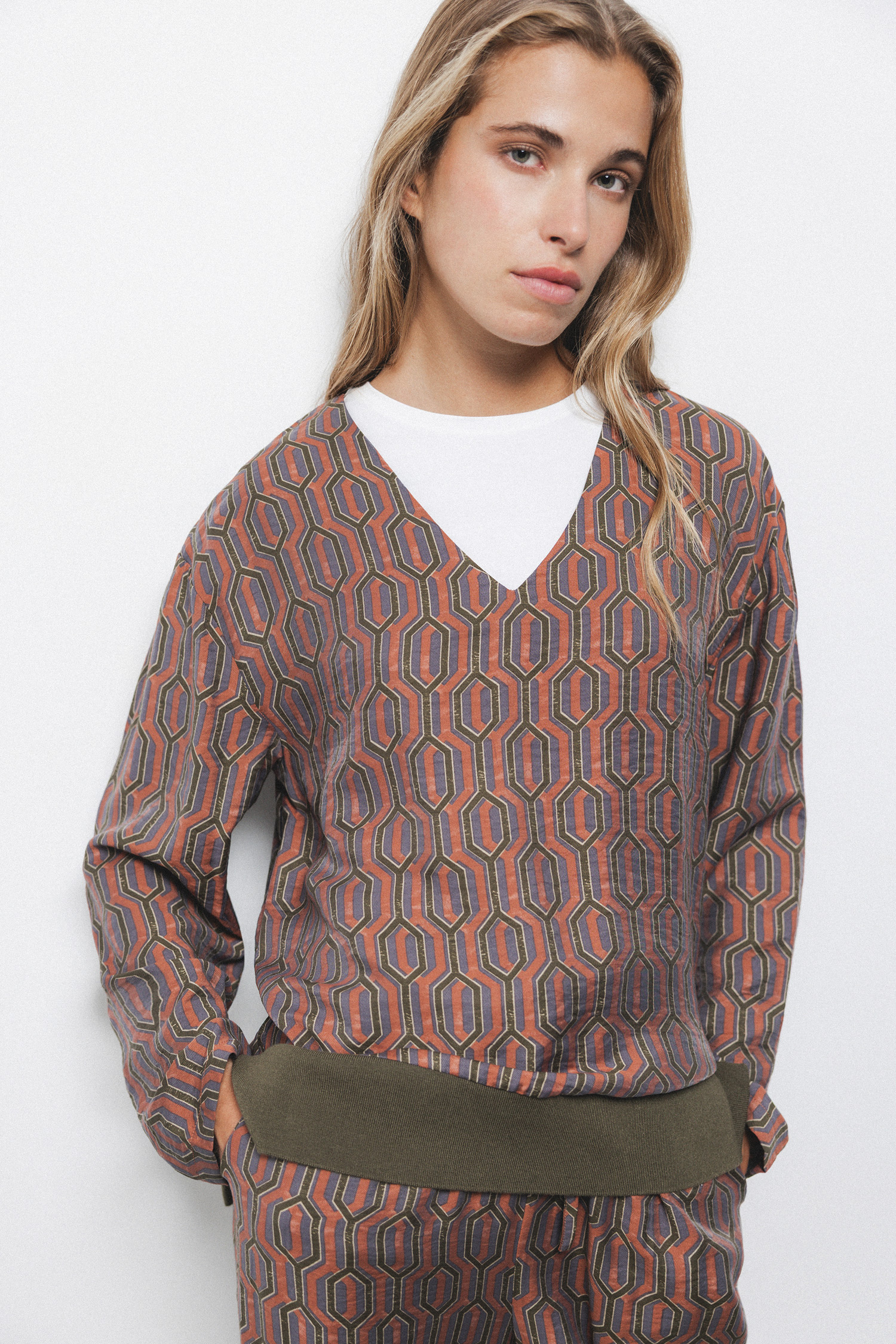 Geometric Print Blouse Printed for Woman | LANIDOR